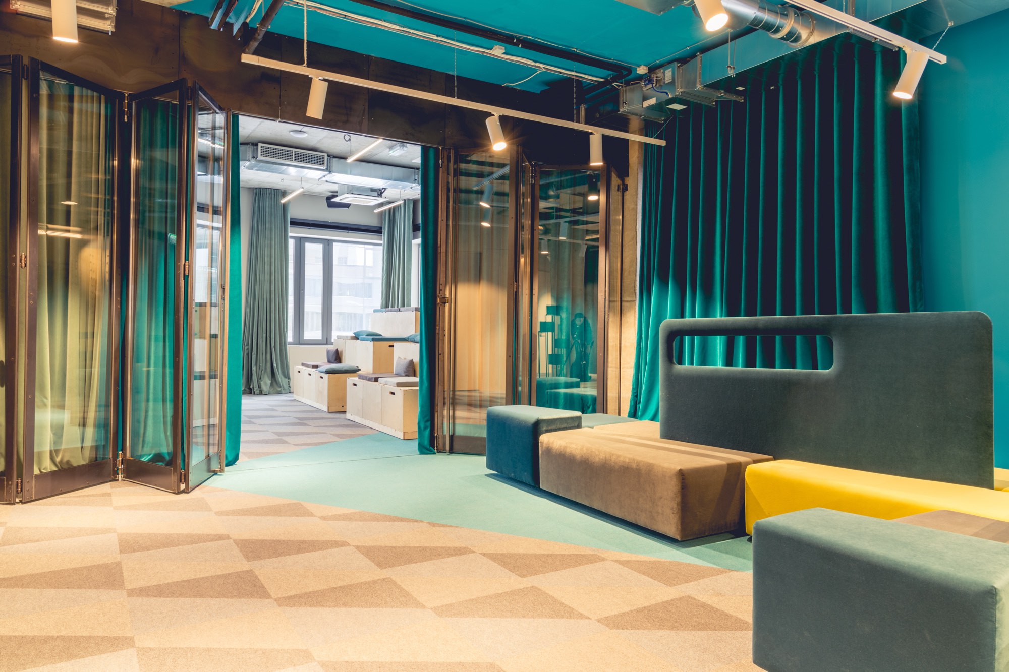 Meeting Room, Virtual and Private Office at Riga - eOffice.net