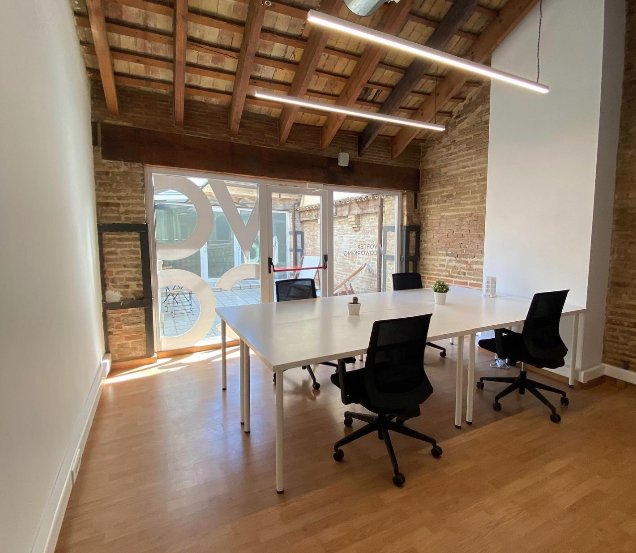 Meeting Room, Virtual and Private Office at Cabanya, Vortex, Valencia ...
