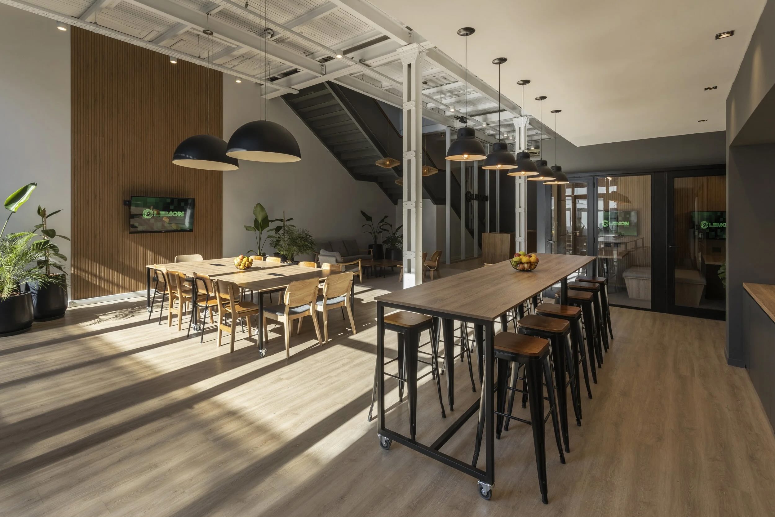 Meeting Room, Virtual and Private Office at Buenos Aires - eOffice.net